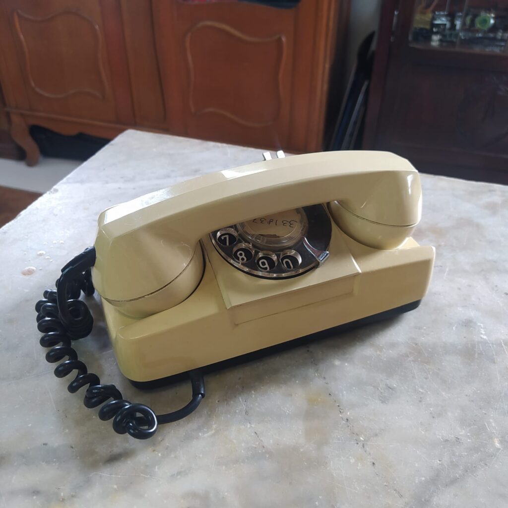 Telefone Tijolinho Creme Gte Starlite – Casa do Cacaredo